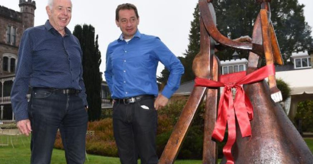 Paul Dibble Sculpture Unveiled in Dunedin | Gow Langsford